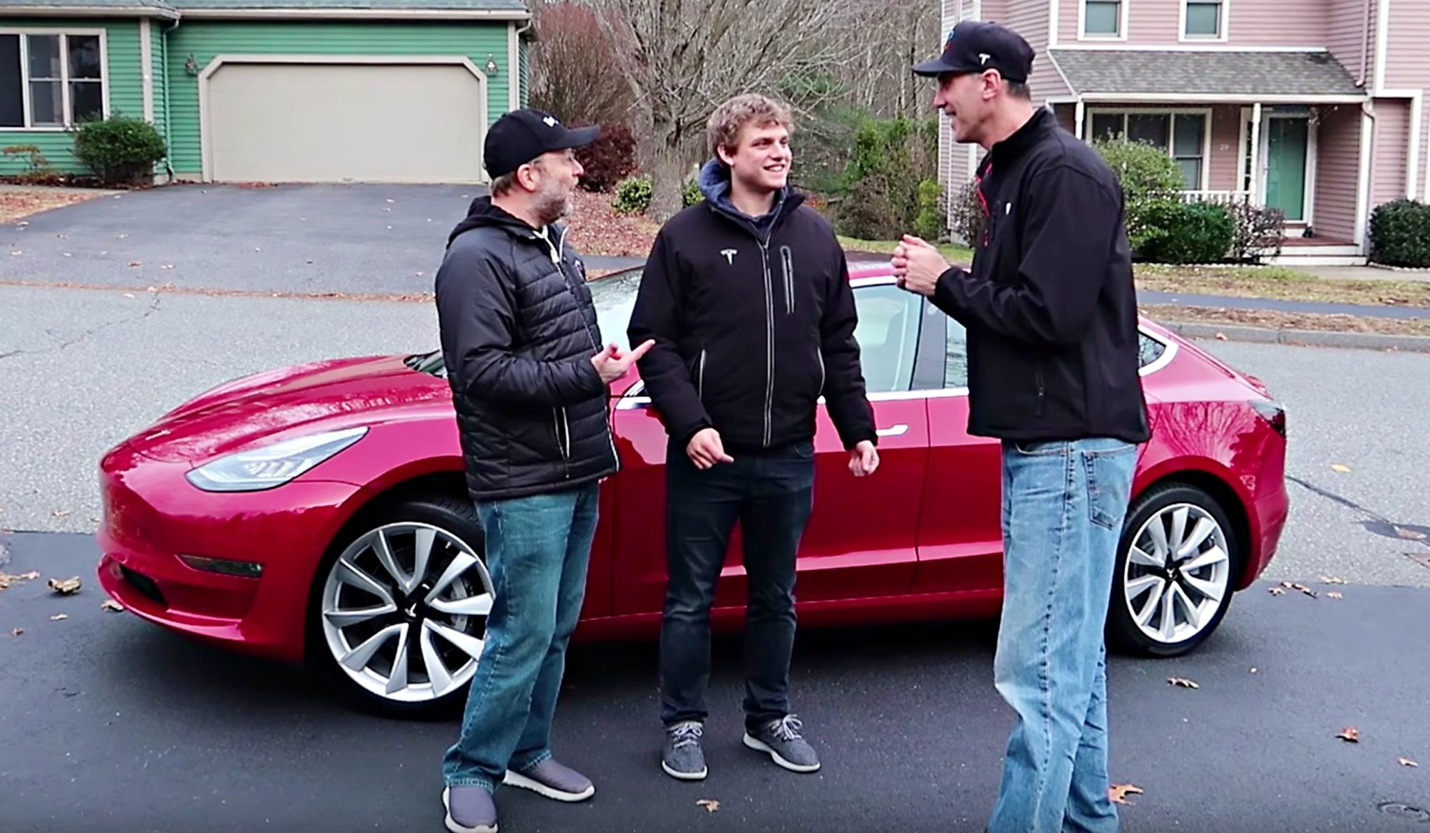 Tesla Model 3's headroom put to the test with 6'7" tall driver