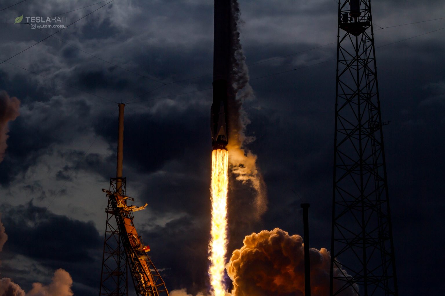 SpaceX expends “old-gen” Falcon 9 to ready for upcoming rapid reuse rocket