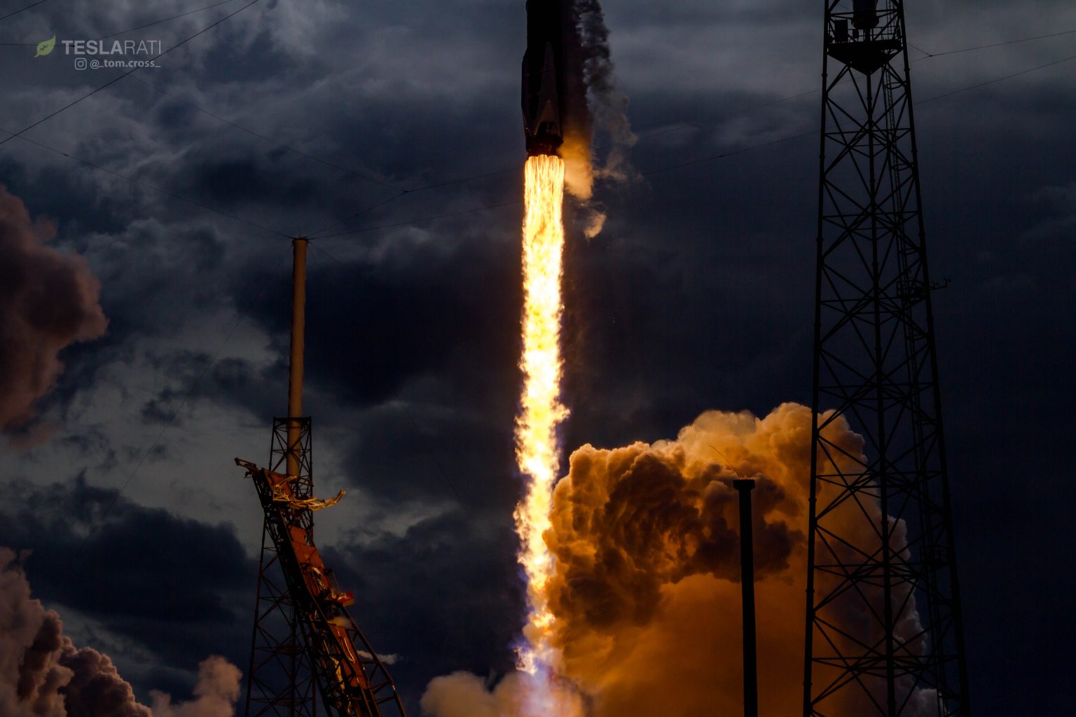SpaceX expends “old-gen” Falcon 9 to ready for upcoming rapid reuse rocket