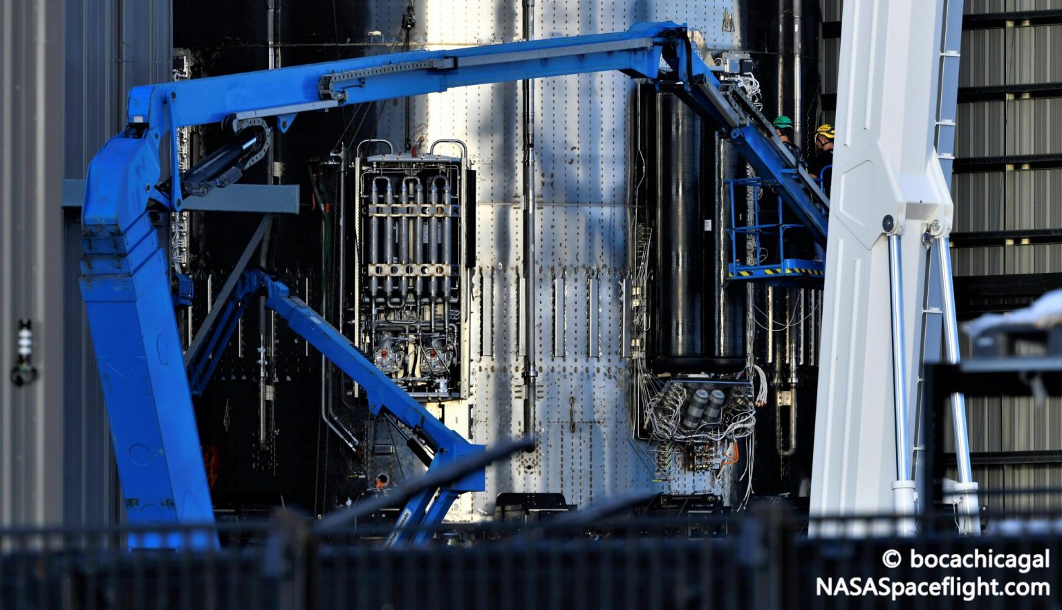 Spacex Reinstalling 29 Raptor Engines On First Orbital Class Starship