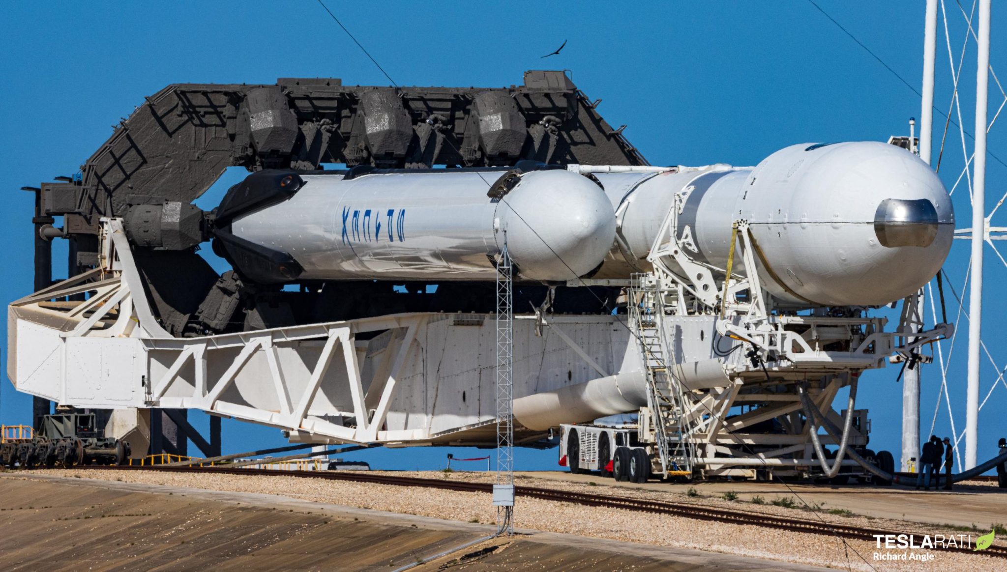 SpaceX Falcon Heavy rocket rolls to pad for Tuesday launch, dual ... SpaceX Falcon Heavy rocket rolls to pad for Tuesday launch, dual ...