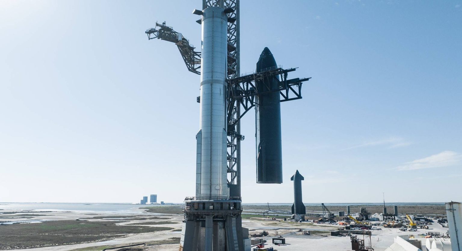 Spacex Sets Stage For Starship Boosters First 33 Engine Static Fire
