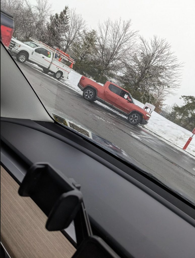 Tesla begins testing Magic Dock-equipped Superchargers for non-Tesla ... Tesla begins testing Magic Dock-equipped Superchargers for non-Tesla ...