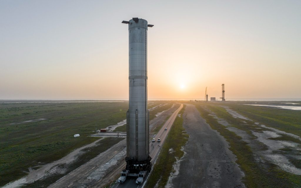 Spacex Moves Booster 9 To The Orbital Launch Mount