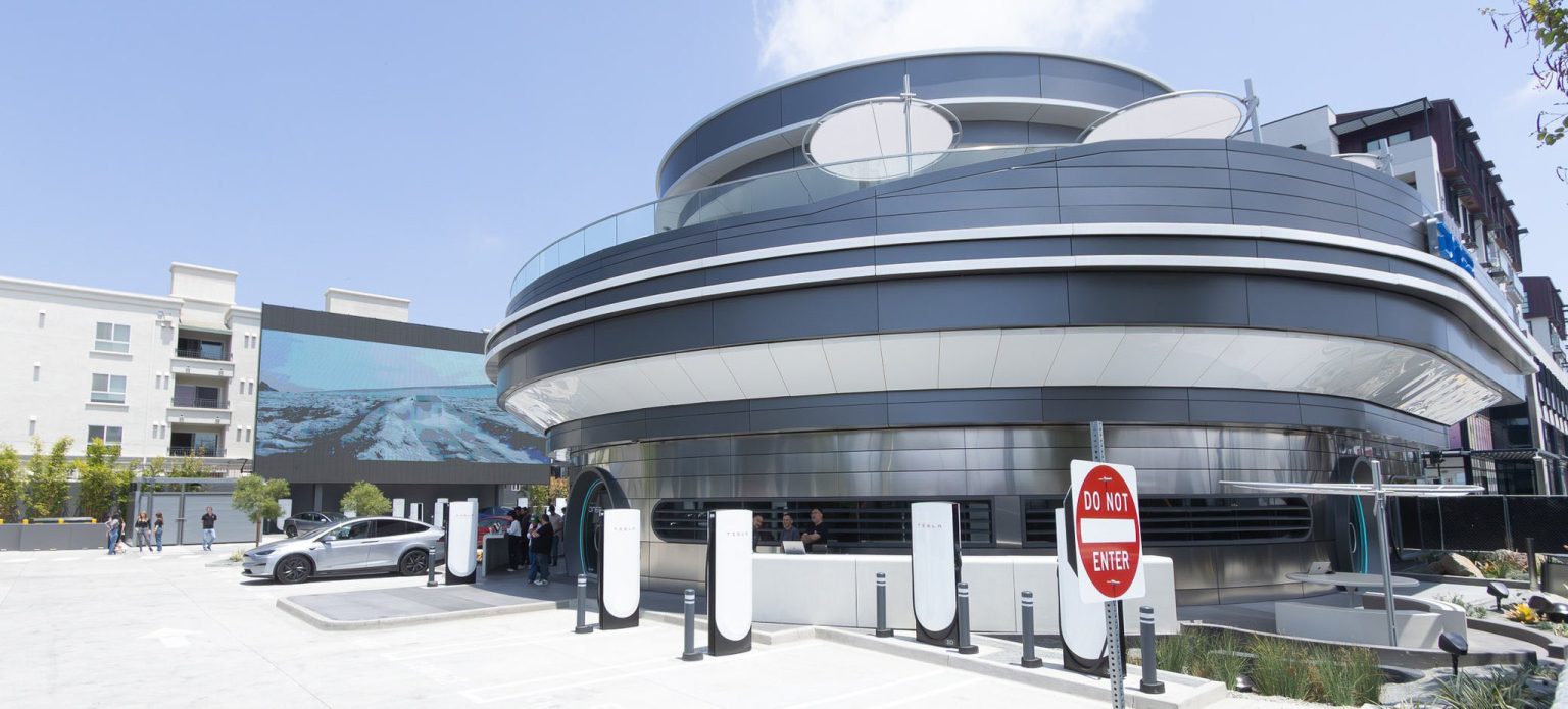 Starship Flight 10 rescheduled as SpaceX targets Monday launch