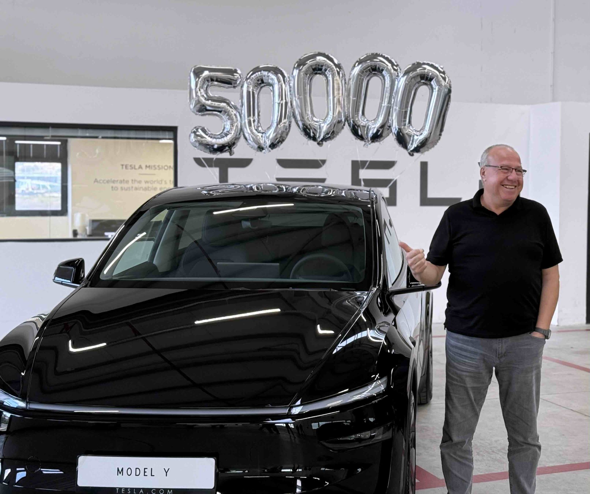 Tesla aiming to produce first "legion" of Optimus robots this 2025