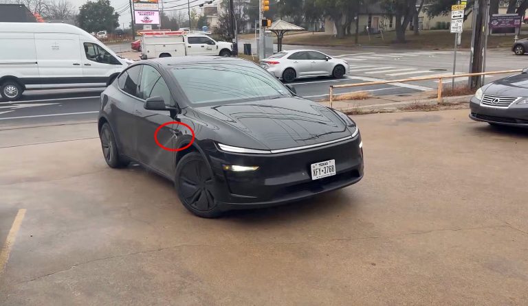 Tesla Robotaxi has a highly-requested hardware feature not available on ...